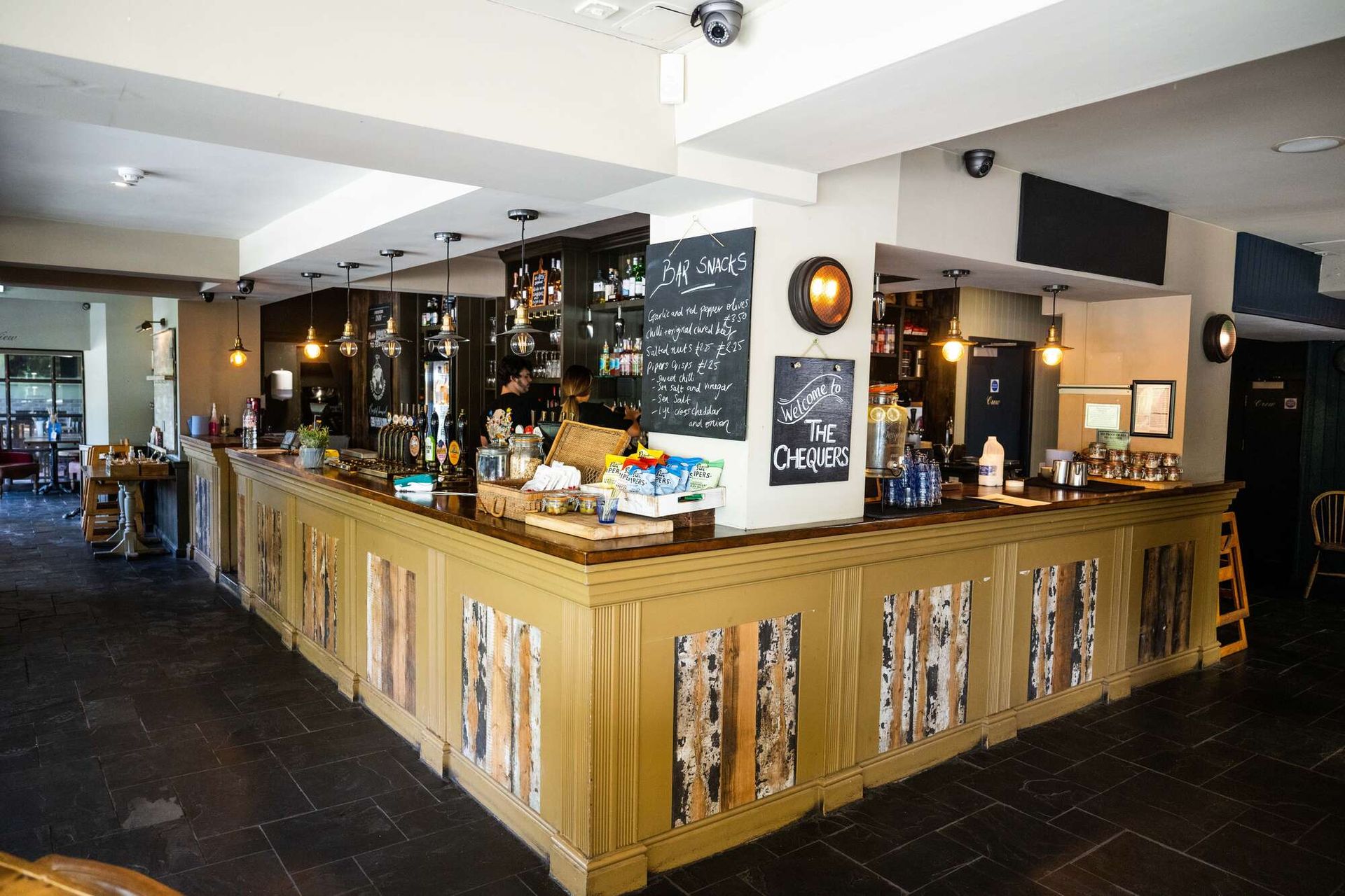 Chequers Inn | pub | Hanham Mill | Young's Pub