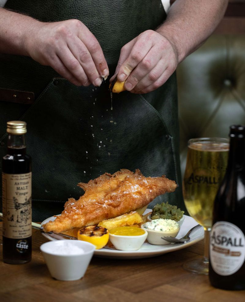 Chequers Inn | pub | Hanham Mill | Young's Pub