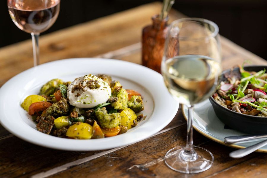 Chequers Inn | pub | Hanham Mill | Young's Pub